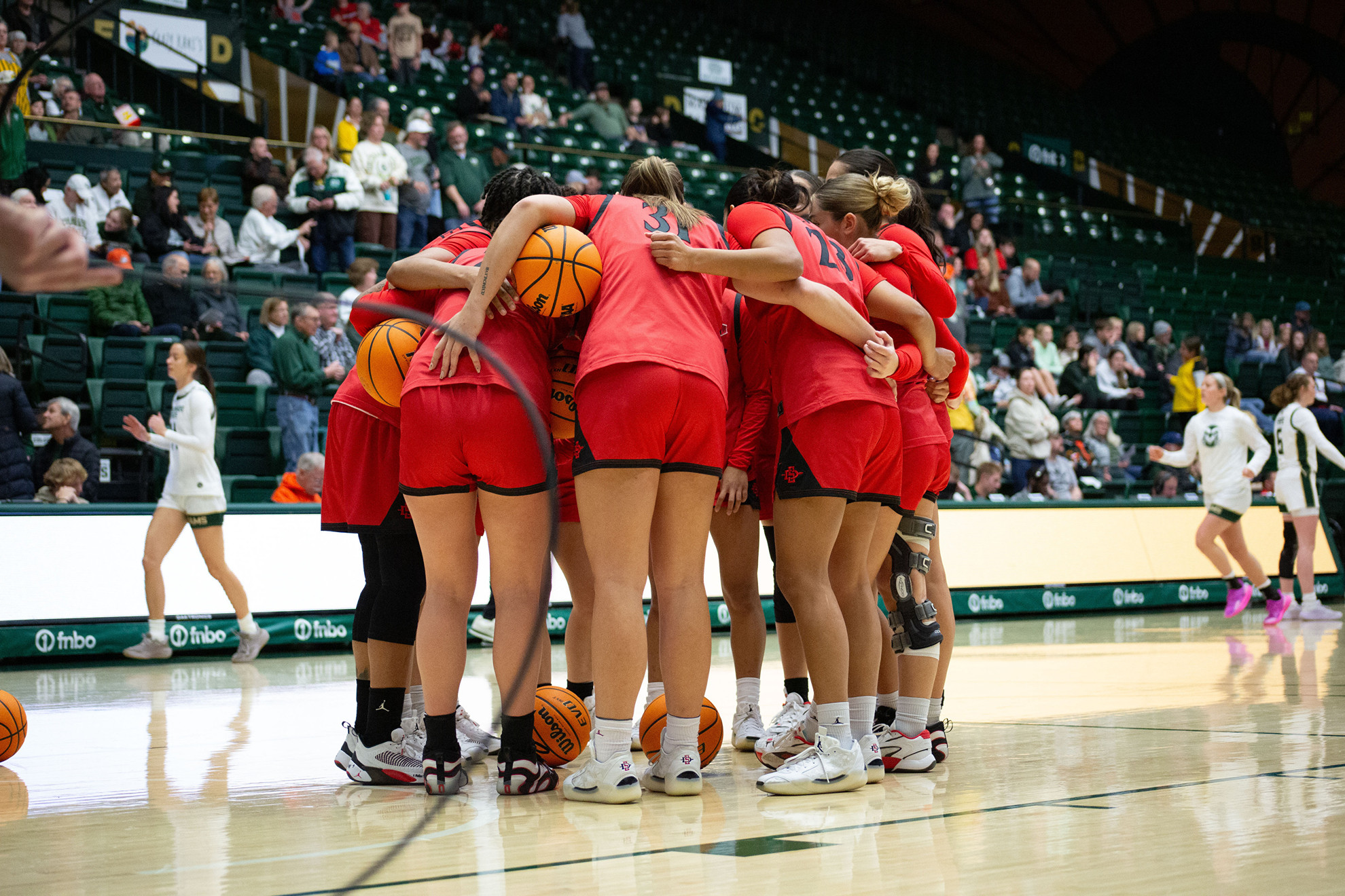 Aztecs Rally at Wyoming Comes Up Short - San Diego State Aztecs
