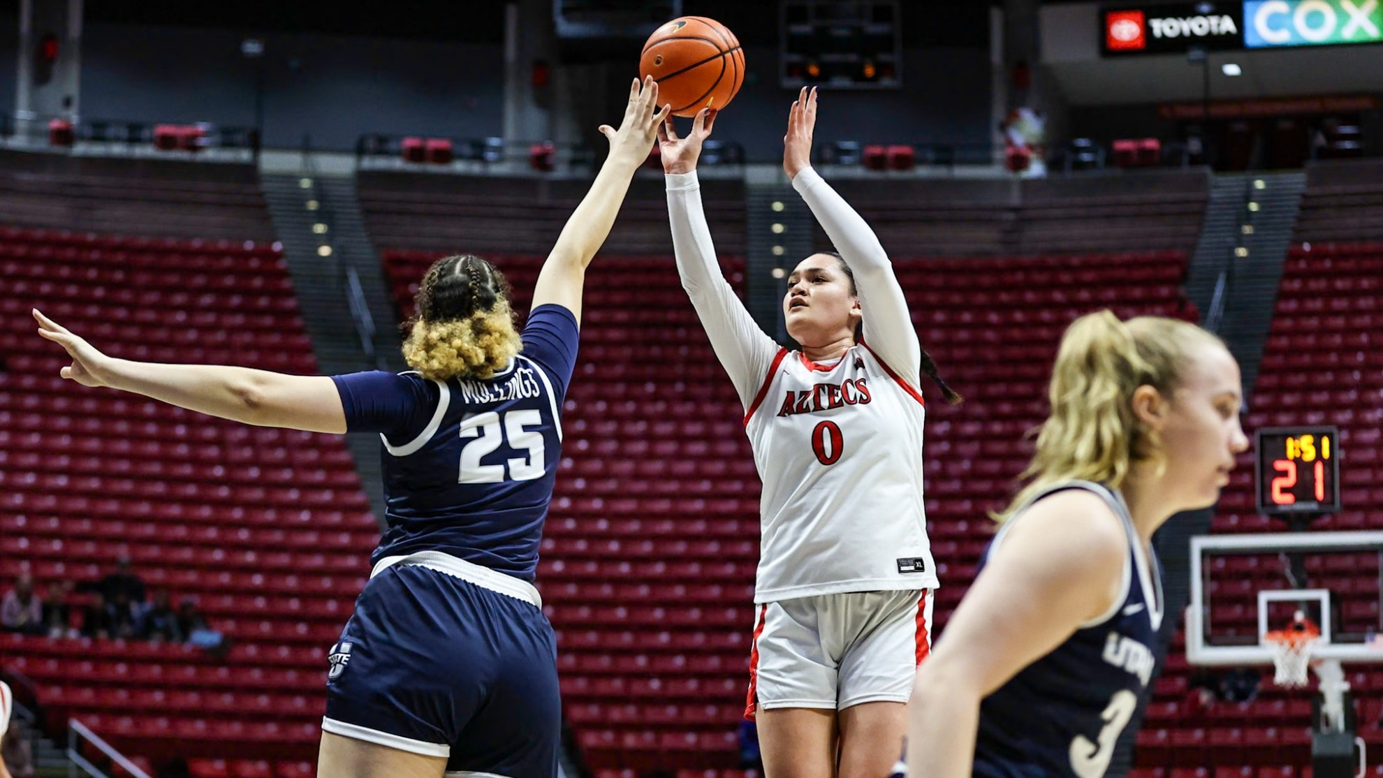 Aztecs Cruise to 90-62 Win Over Utah State - San Diego State Aztecs