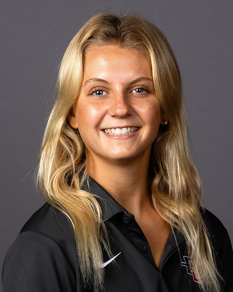 Taylor Konopacke - Women's Swimming and Diving 2023-24 - San Diego ...