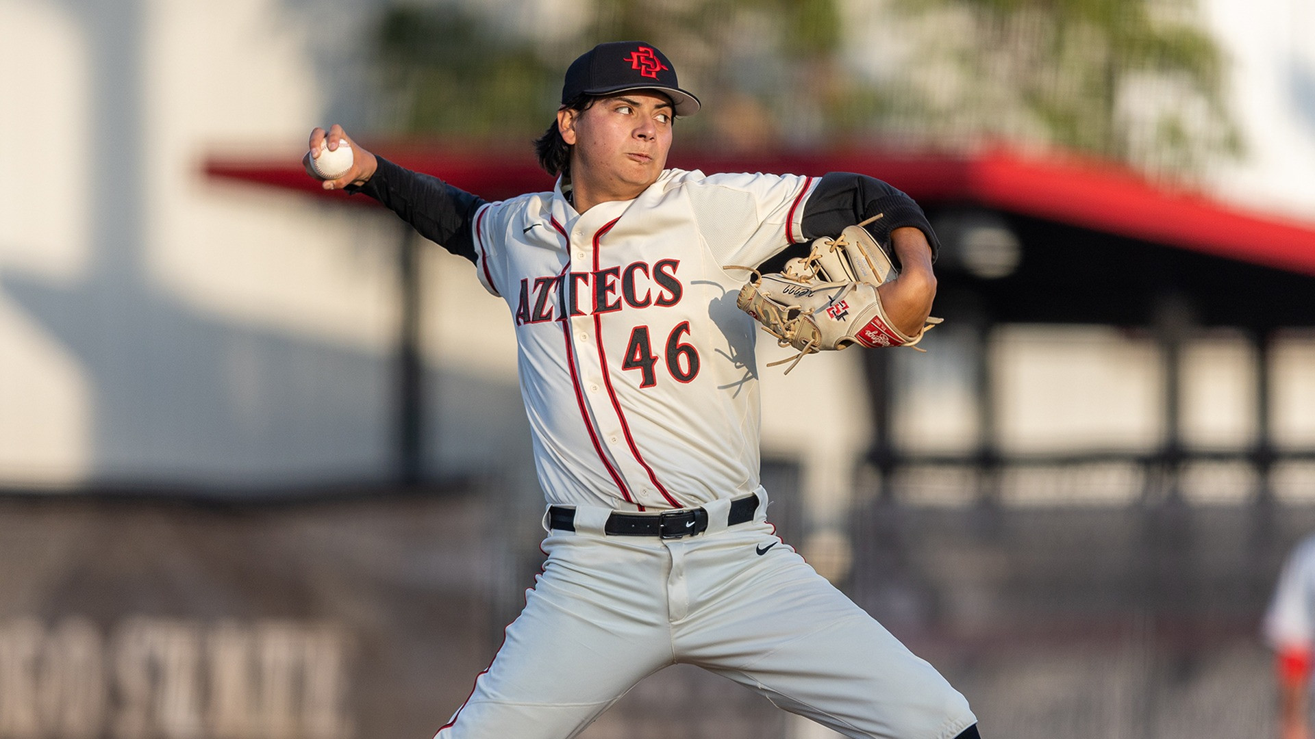 Aztecs Edged at Hawai'i in 10 Innings, 6-5 - San Diego State Aztecs