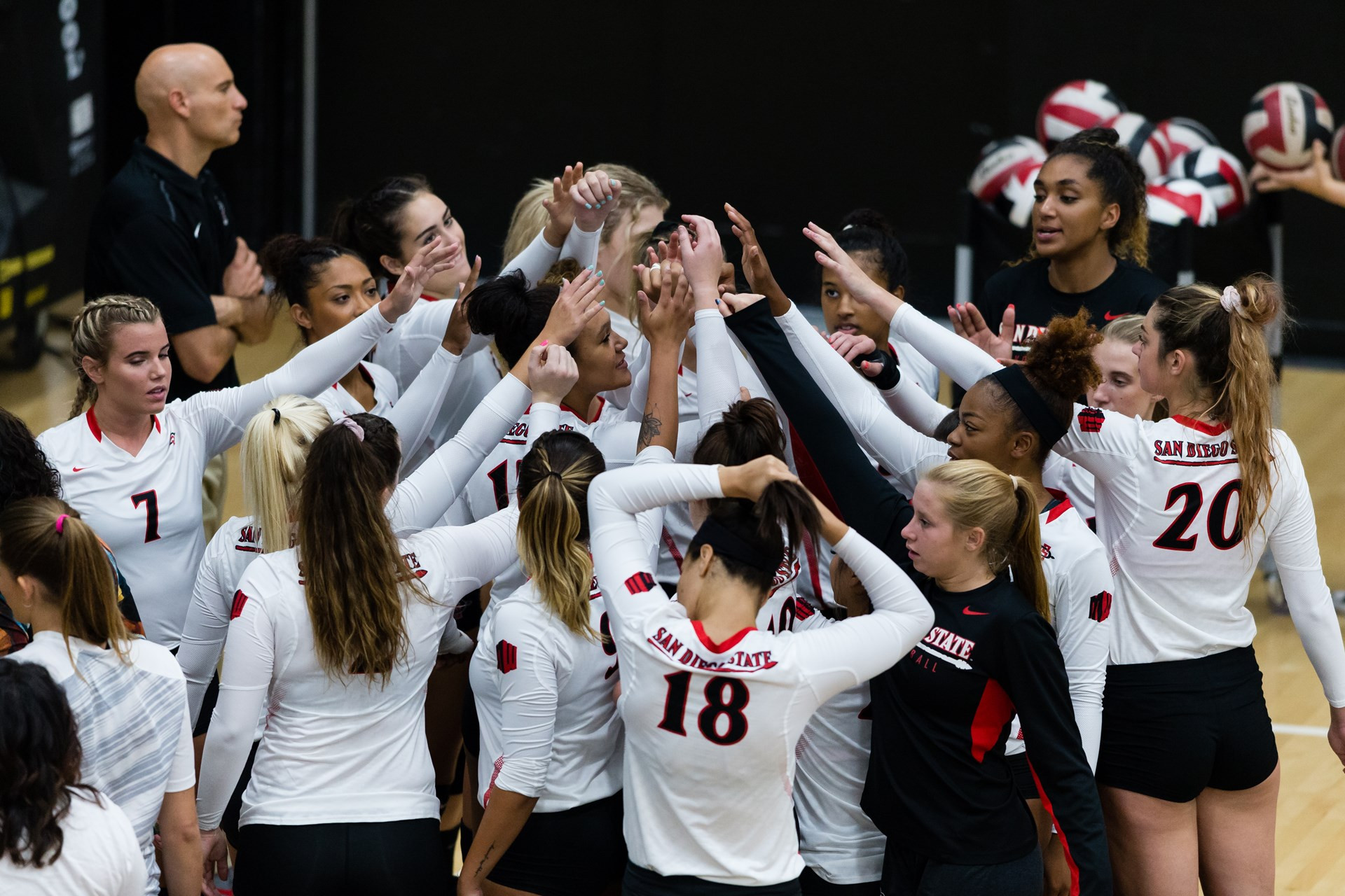 Volleyball Wins Twice in Florida to Open 2019 Season - San Diego State ...