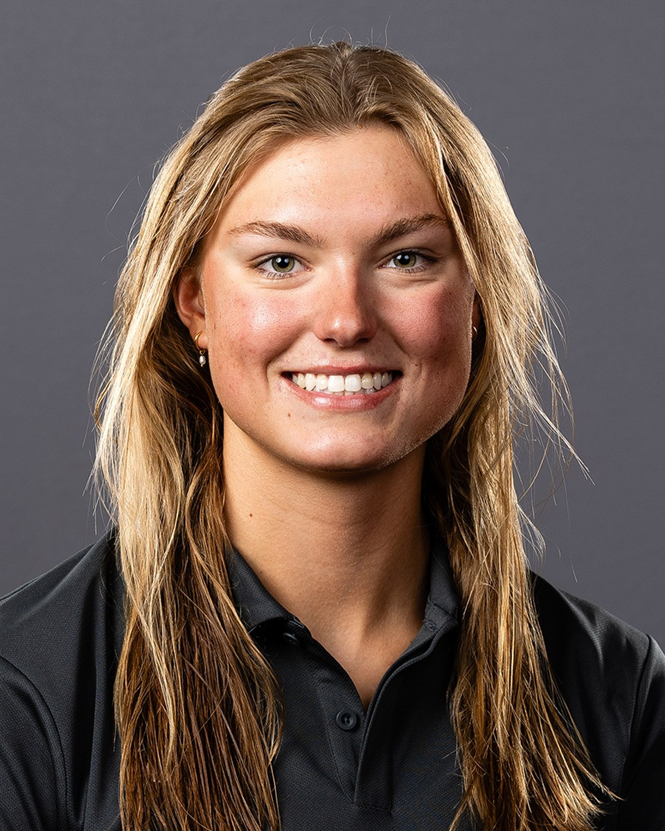 Alyssa Schiller - Women's Swimming and Diving 2023-24 - San Diego State ...