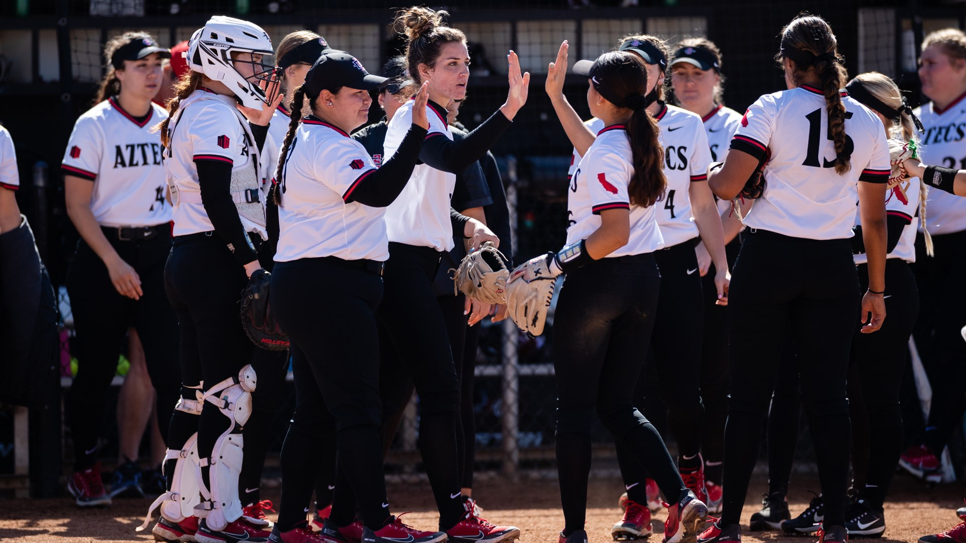 Softball Completes Series Sweep with 4-2 Win at FS - San Diego State Aztecs
