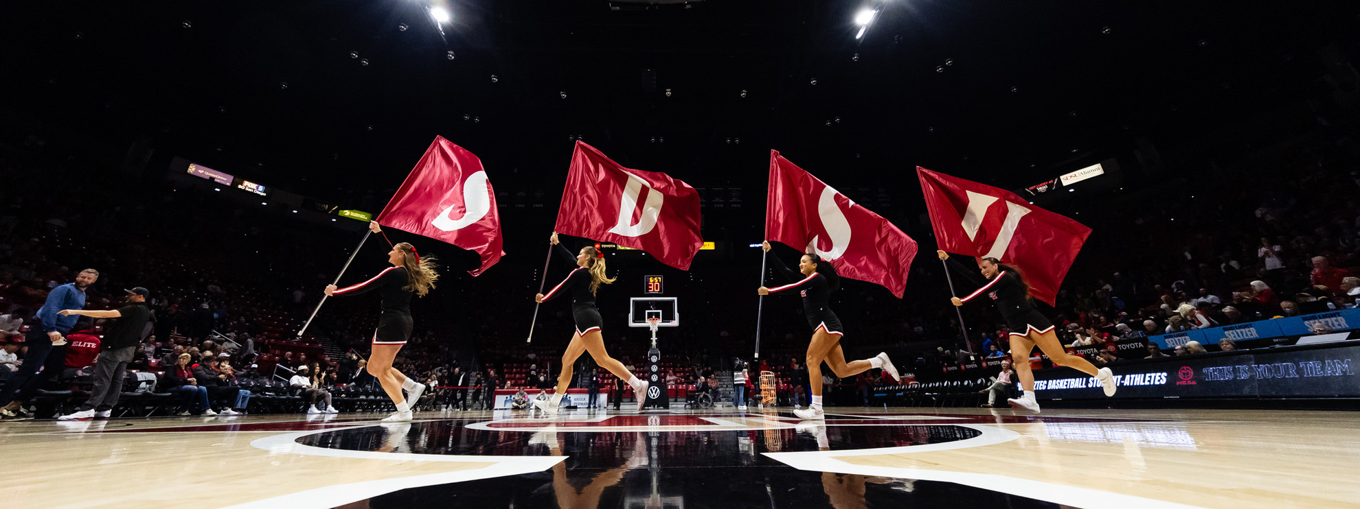 Men's Basketball v UCLA - San Diego State Aztecs