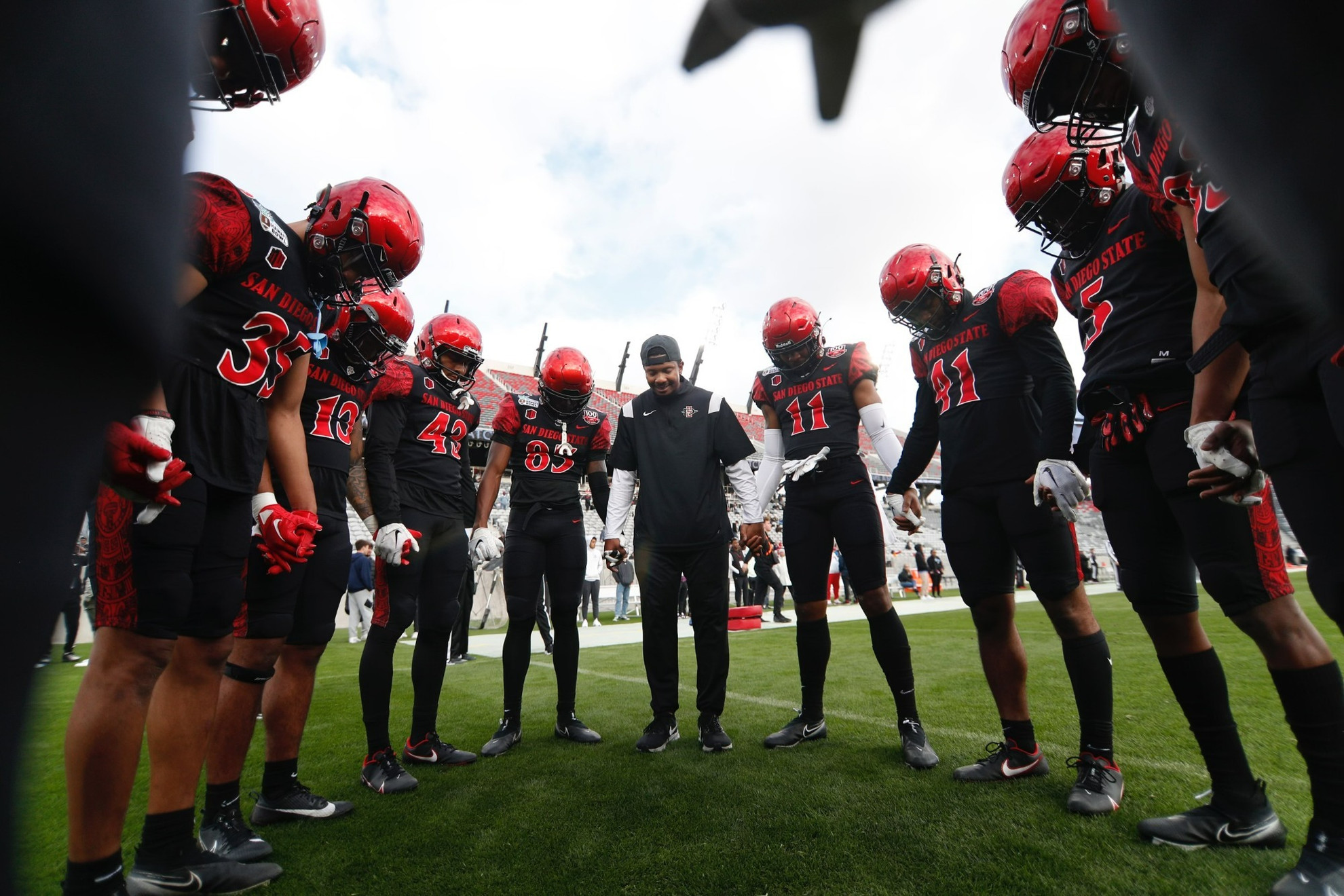 Defense Shines in Spring Football Game - San Diego State Aztecs
