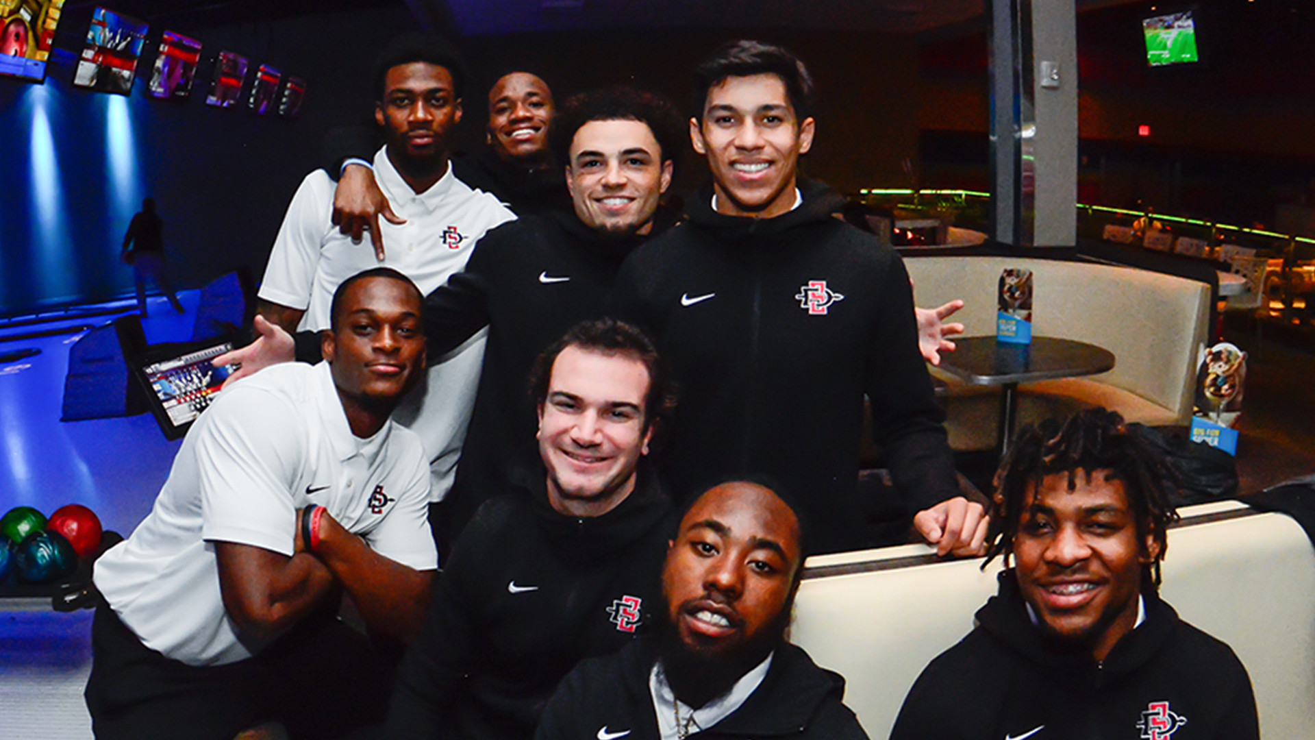 SDSU Football Arrives in Albuquerque - San Diego State Aztecs