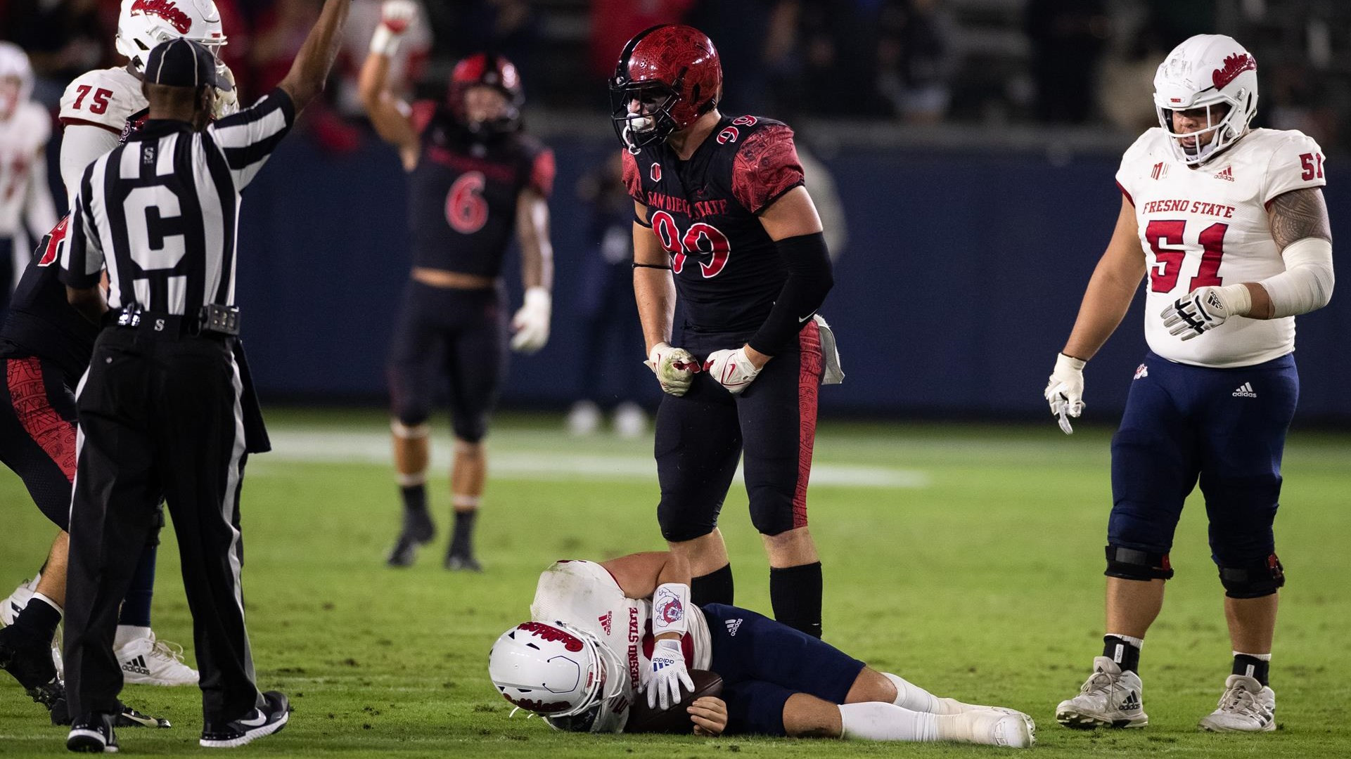 Cameron Thomas Named a Bednarik Award Semifinalist - San Diego State Aztecs