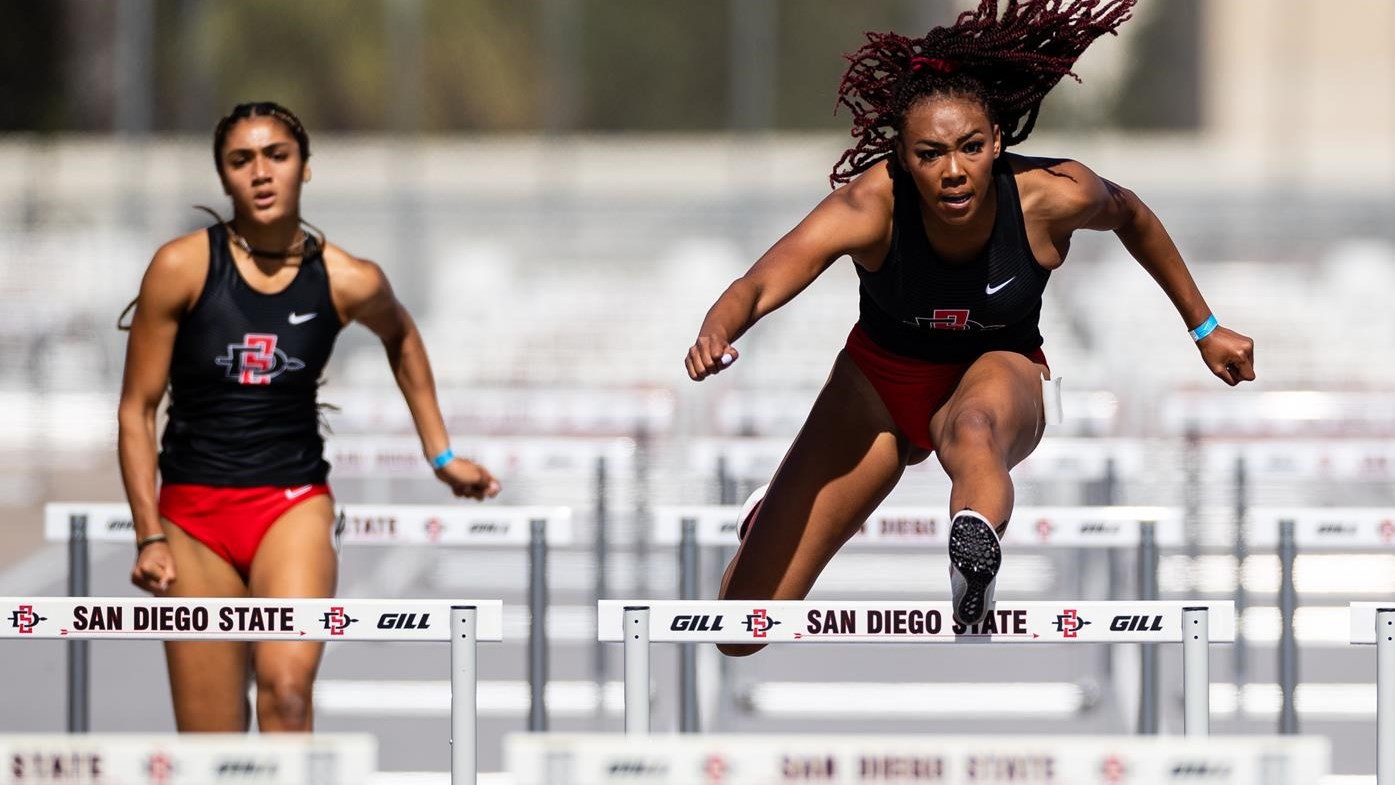 SDSU Wraps Up First Day of Aztec Invite - San Diego State Aztecs