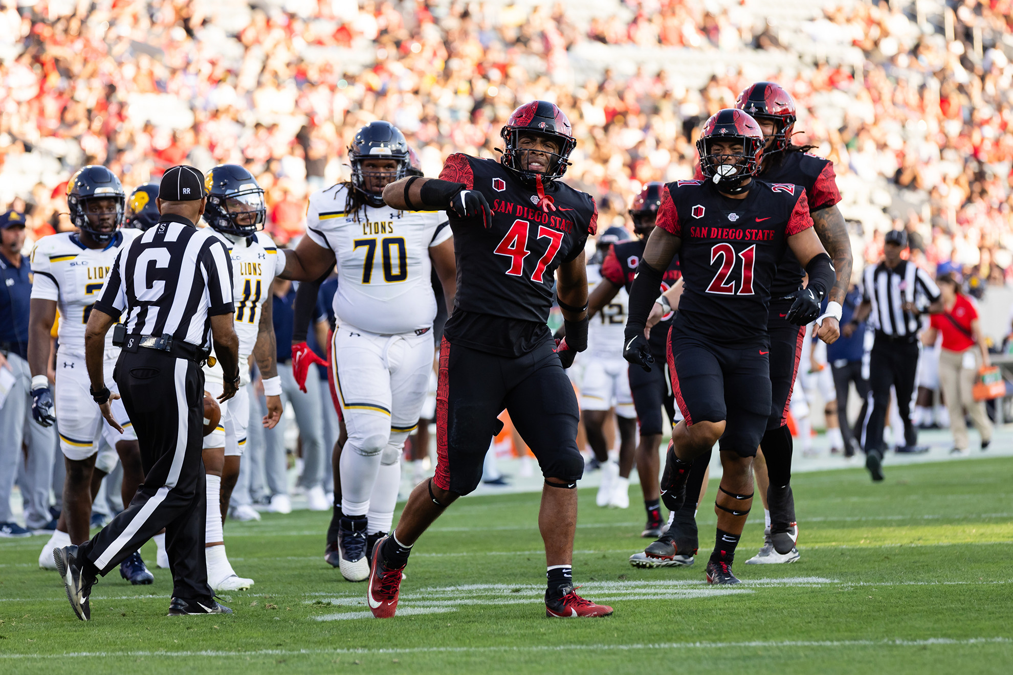 Trey White Named to Bronko Nagurski Trophy Watch List - San Diego State ...