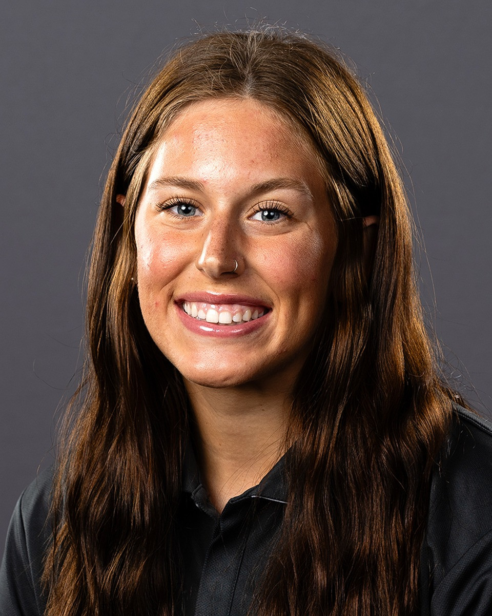 Liberty Edwards - Women's Swimming and Diving 2023-24 - San Diego State ...