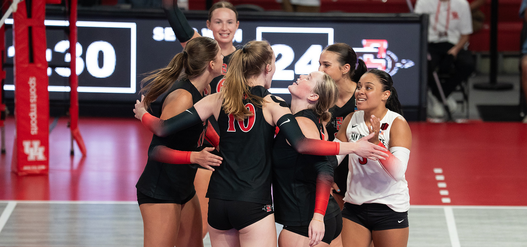 Aztecs Close Out Flo Hyman Classic With Four-Set Victory over Omaha ...