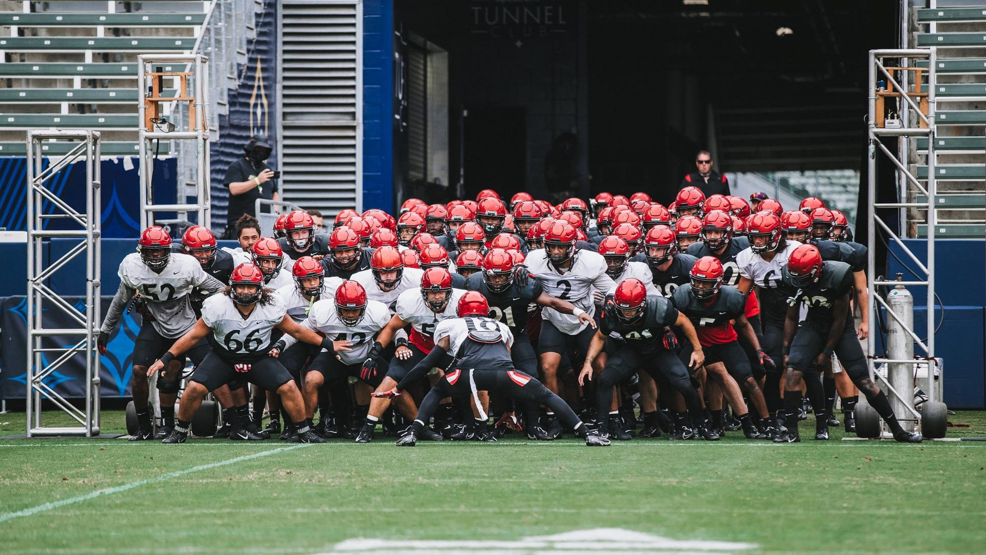 Football Names 2021 Team Captains - San Diego State Aztecs