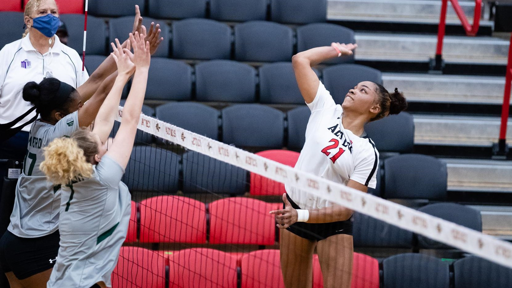 Aztec Volleyball Falls at San José State - San Diego State Aztecs