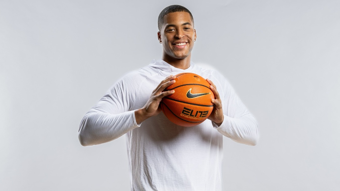 Jaedon LeDee a Karl Malone Award Finalist - San Diego State Aztecs