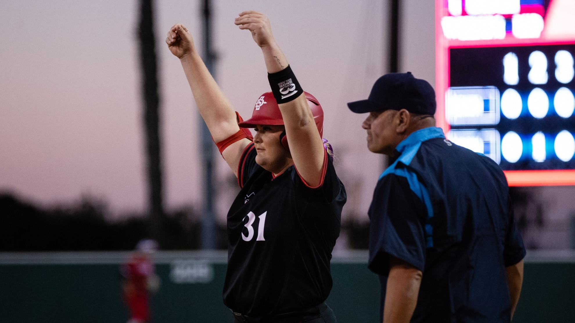 Barbara's Home Run Lifts Aztecs Past SJSU, 3-2 - San Diego State Aztecs