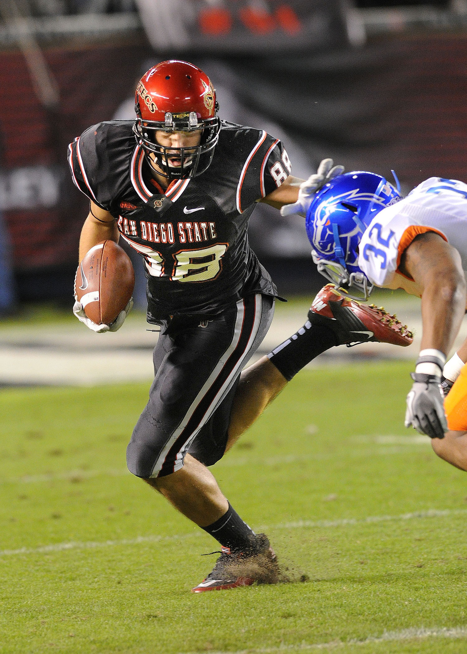 Aztecs Triumph Over Fresno State 35-28 - San Diego State Aztecs