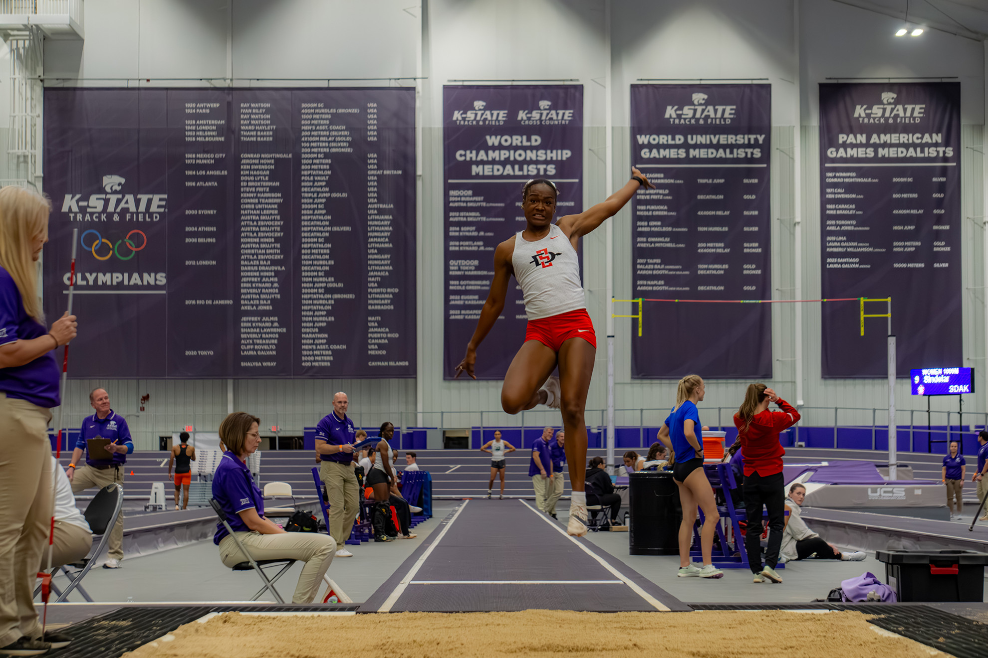 Hannah Waller Claims Long Jump at Mountain West Indoor Championships ...